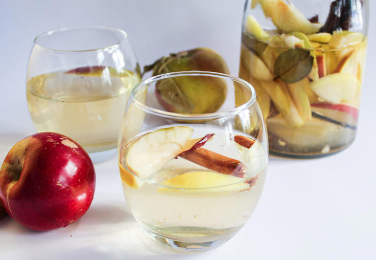 Spiced Apple Wine Recipe