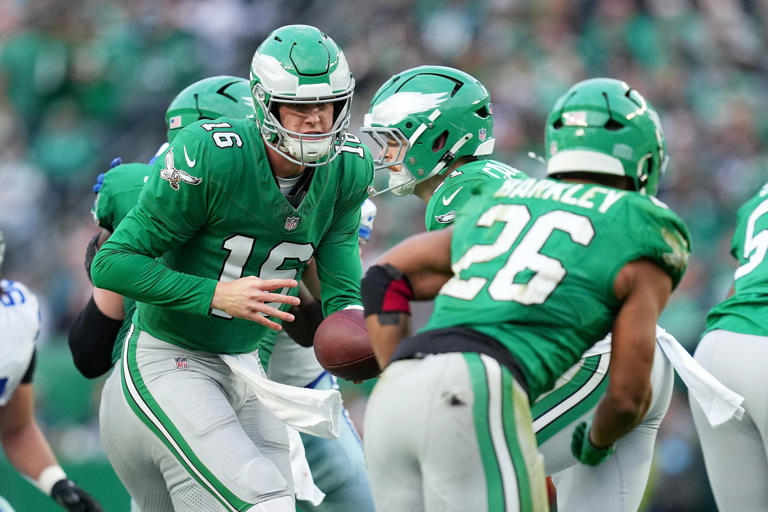 Eagles 2025 depth chart: Is a Super Bowl star changing positions after ...