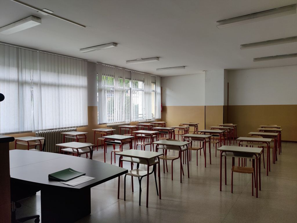 Iscrizioni a scuola, il Comune di Erba rende note le procedure