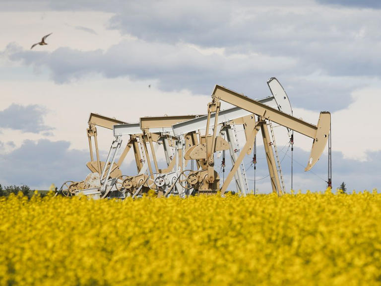 Oilpatch wary as Ottawa, provinces threaten energy exports in ...