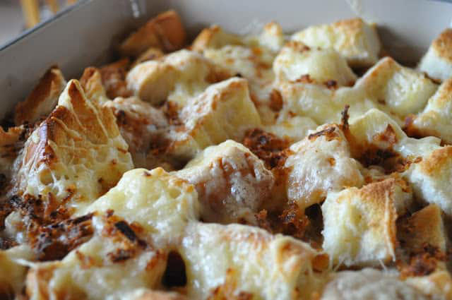 Potluck-Perfect Casseroles: Easy, Crowd-Pleasing Dishes to Share