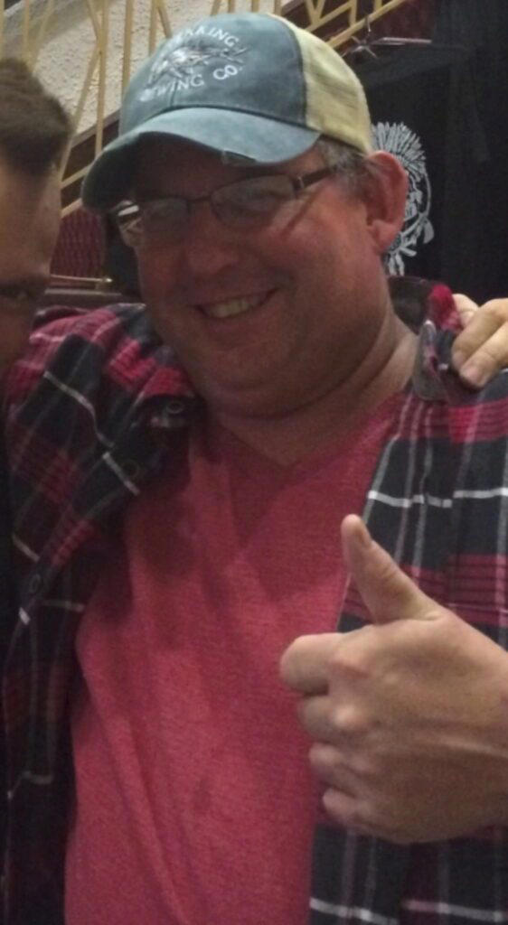 Man given 6 months to live loses 76 pounds to combat liver disease