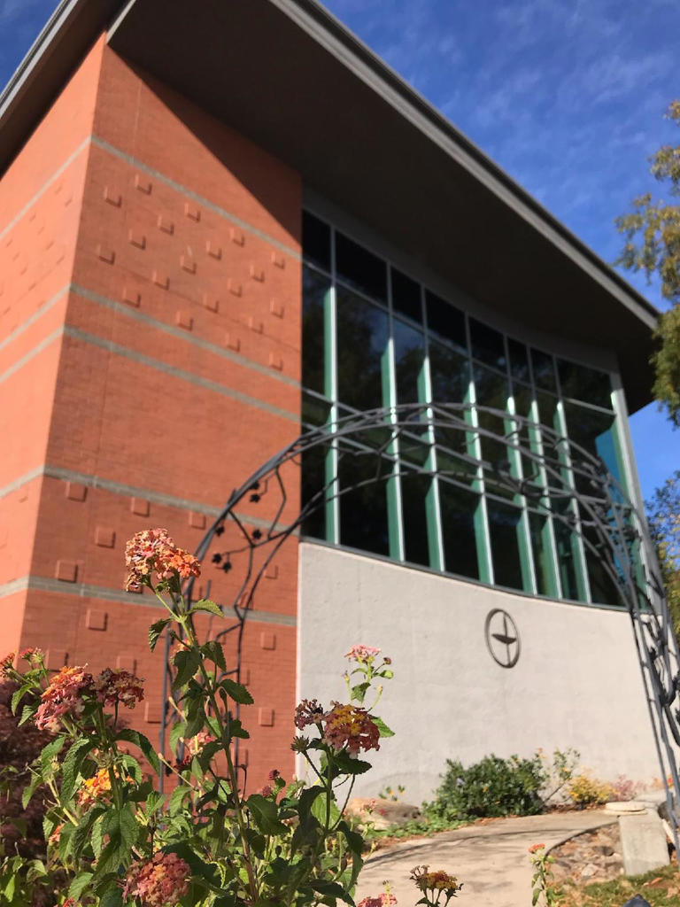 Oak Ridge Unitarian church opens doors to anyone needing a warm place ...