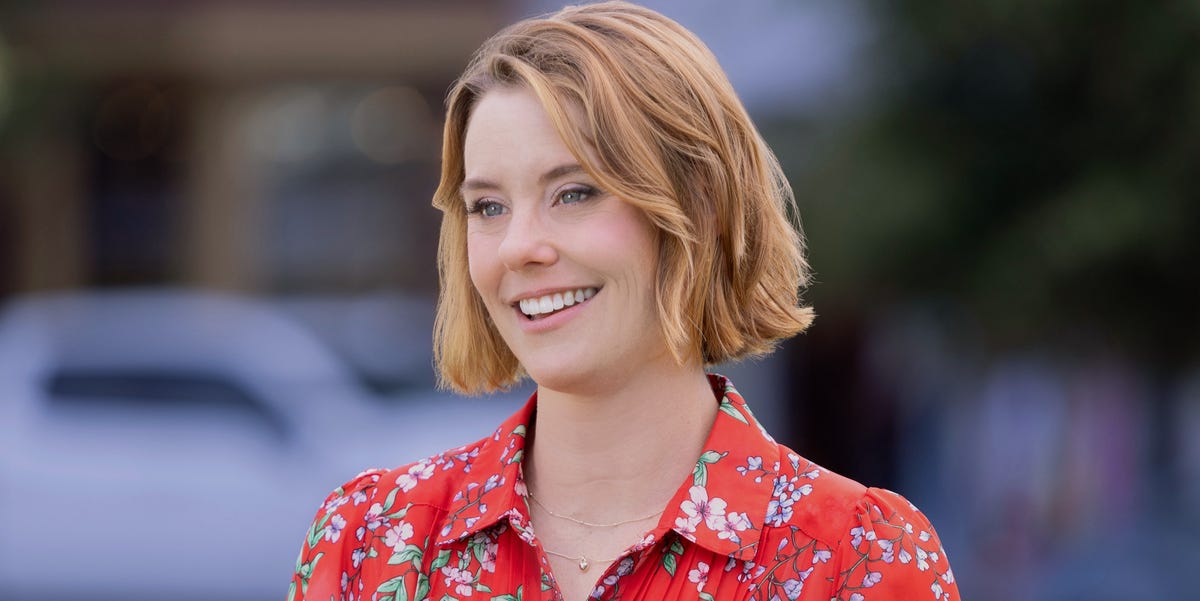 Everything to Know About 'Small Town Setup,' Hallmark's New Dating Show