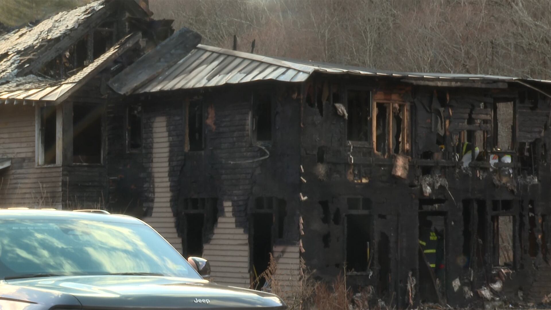 Vermont house fire kills 2, hospitalizes 2
