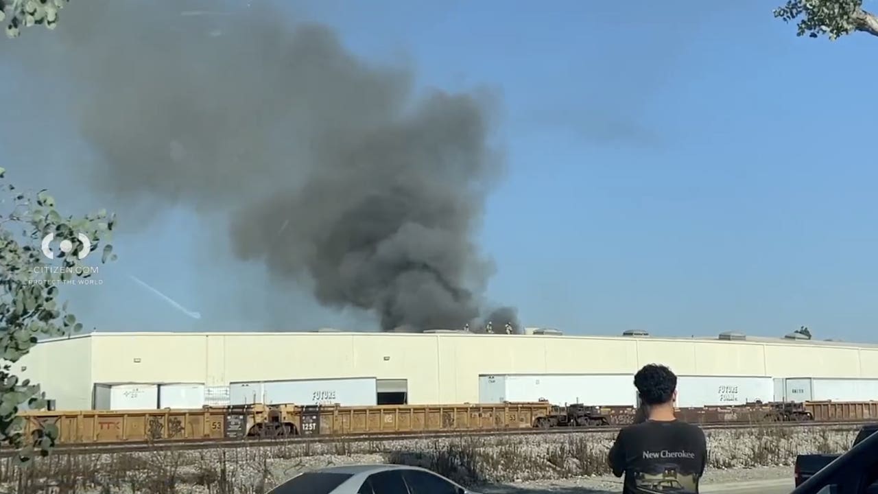 11 injured after small plane crashes into Fullerton building, catches fire