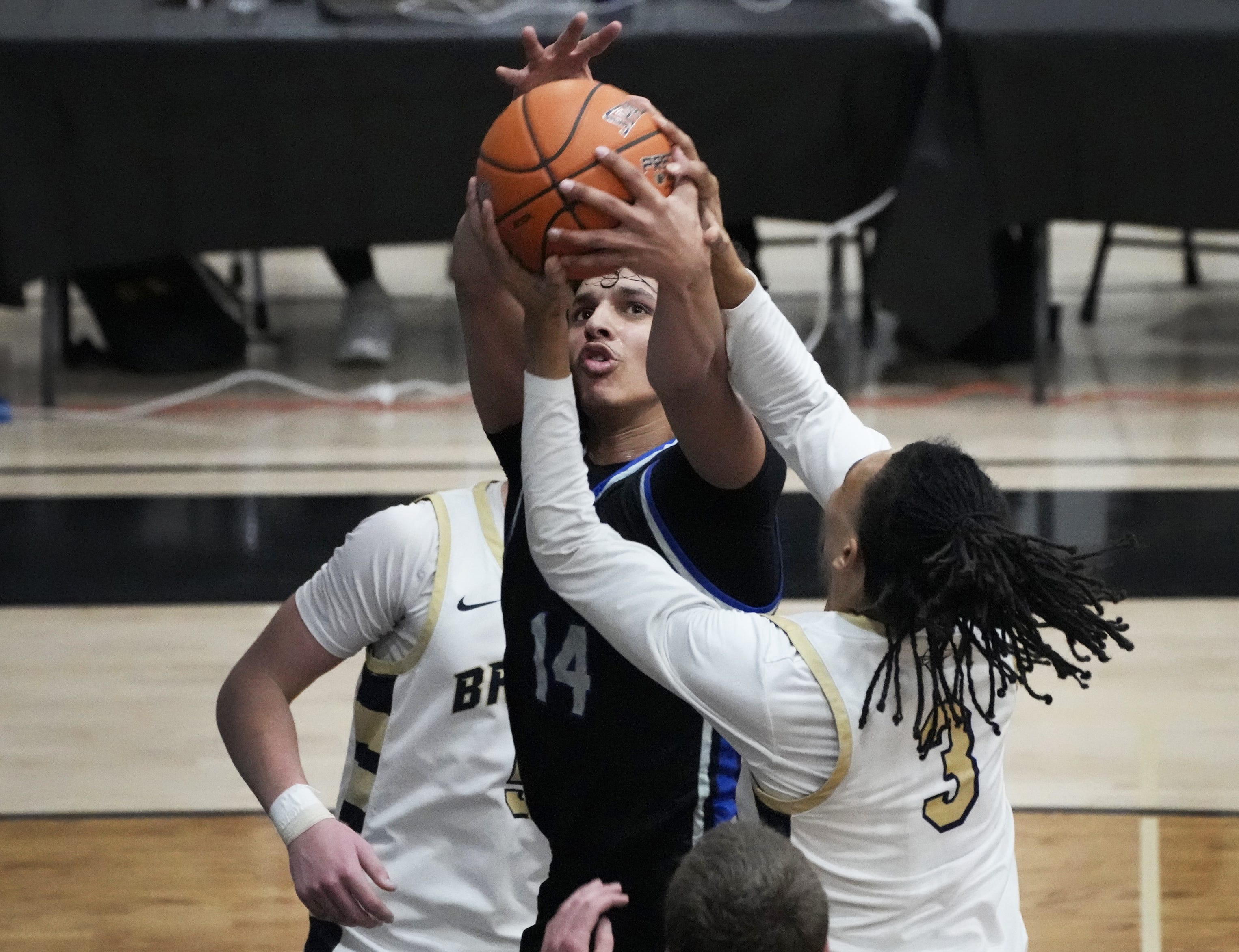 Perry, Sunnyslope, O'Connor fall to nationally ranked teams at Nike tourney