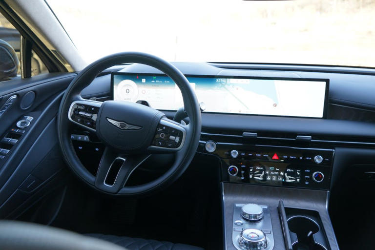 1억짜리 전기차가 이 정도는 되어야지? 제네시스 G80e 일렉트리파이드 전기차 시승기