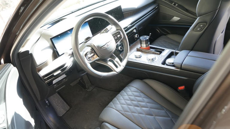 1억짜리 전기차가 이 정도는 되어야지? 제네시스 G80e 일렉트리파이드 전기차 시승기