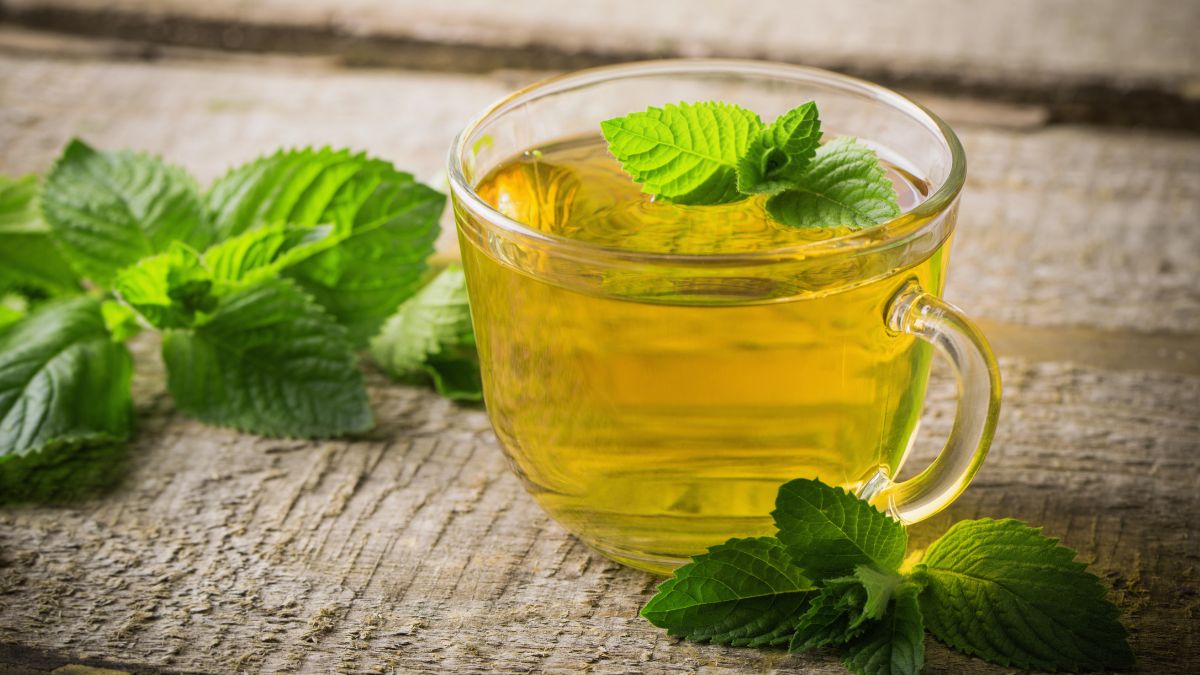 Ease Headaches, GI Upset and More With Peppermint Tea