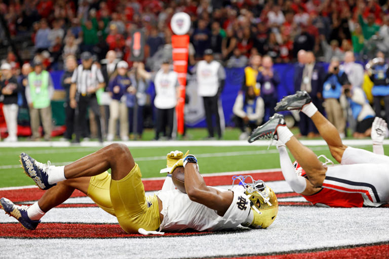 Notre Dame football WR Beaux Collins (calf strain) expects to play ...