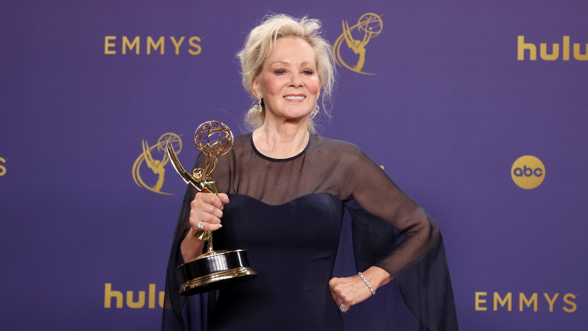 Jean Smart Has Made an Epic Comeback at 73-Read All About the ...