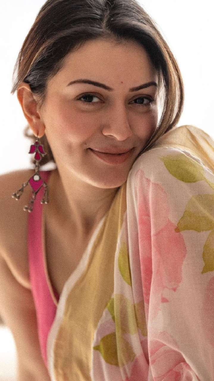 Hansika Motwani Approved Classic Earrings To Dazzle On Sangeet Night Hansika Motwani Approved Classic Earrings To Dazzle On Sangeet Night