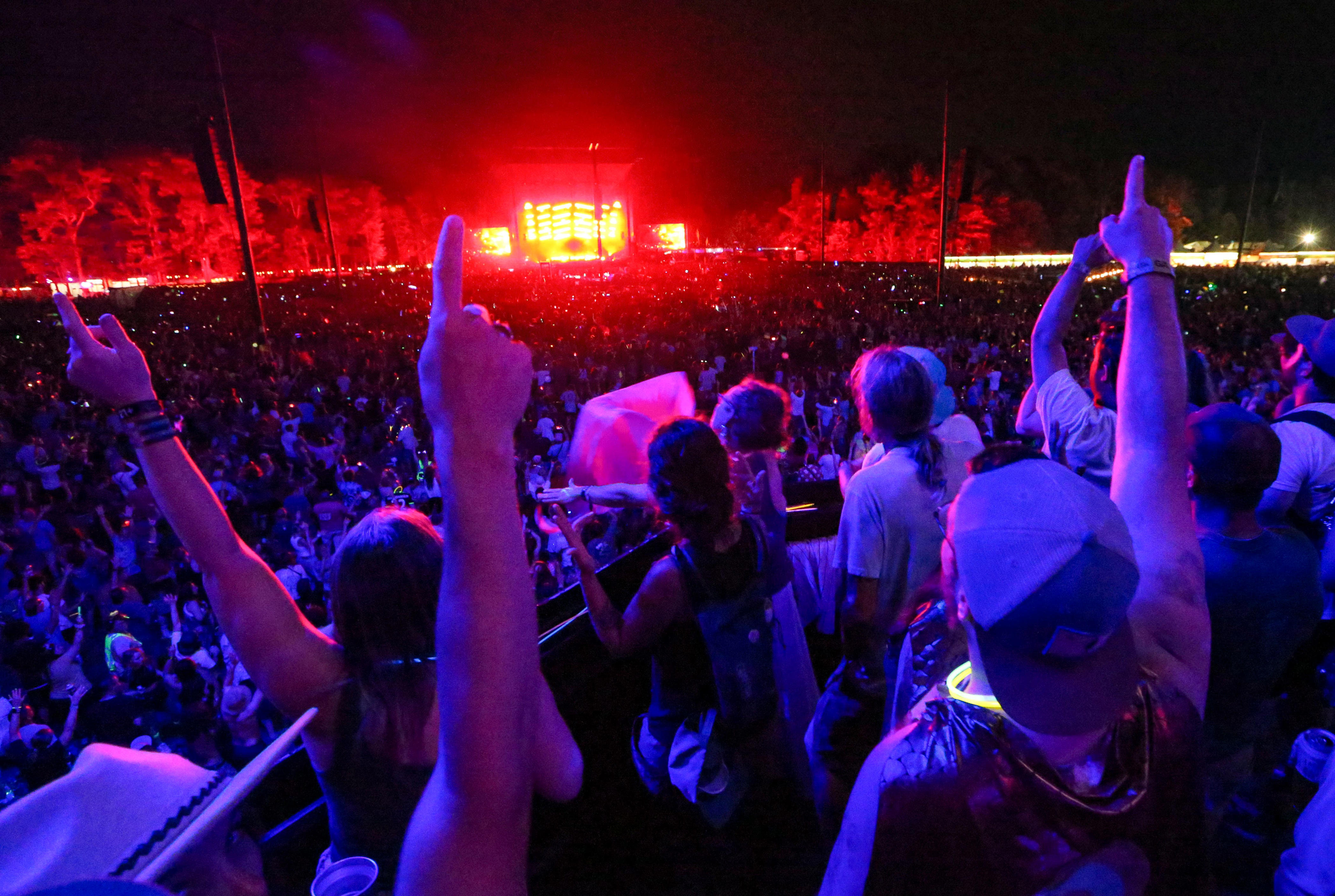Phish swims back to Louisville for the first time in 30 years at ...