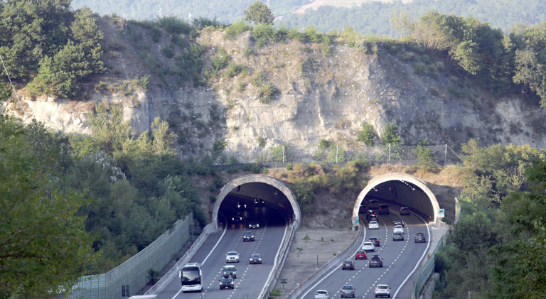 Autostrade, aumenti ai pedaggi per il 2025. Ecco le tratte interessate, cosa cambia
