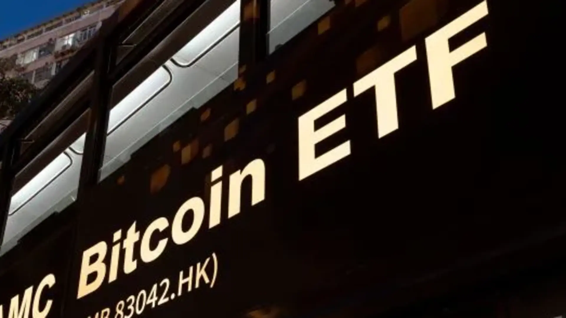 Bitcoin and Ethereum ETFs Face High Outflows as 2025 Kicks Off