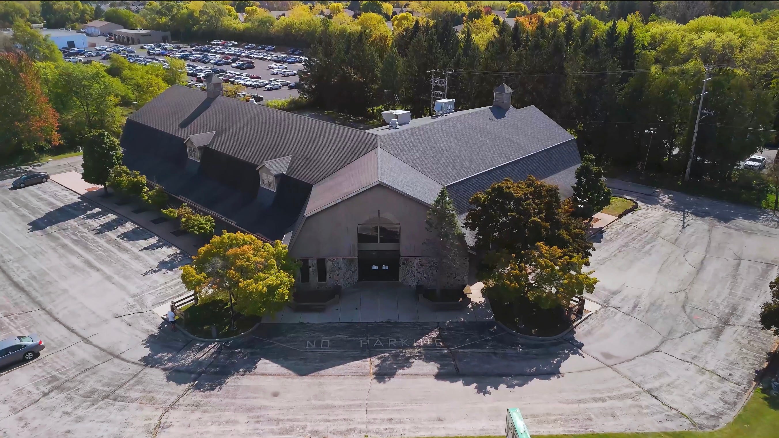 Wauwatosa-based Ray's Wine & Spirits to open a Mequon location in 2025