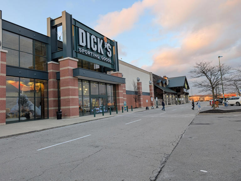 Dick's to replace Sporting Goods and Public Lands stores at Polaris ...
