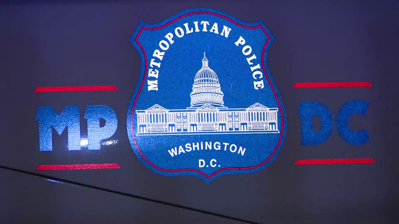 Pedestrian killed after being struck on I-295 in Southwest DC