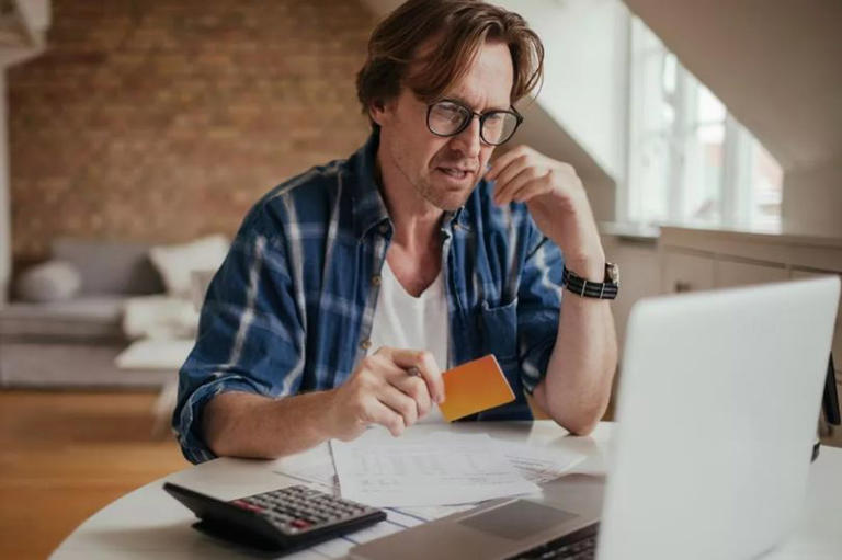 Eight money, DWP, HMRC changes coming in January 2025 from mobile ... Eight money, DWP, HMRC changes coming in January 2025 from mobile ...