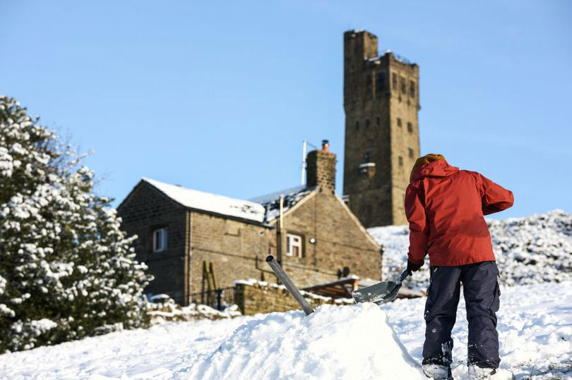 Met Office Yorkshire snow weather warning cranked up to Amber Met Office Yorkshire snow weather warning cranked up to Amber