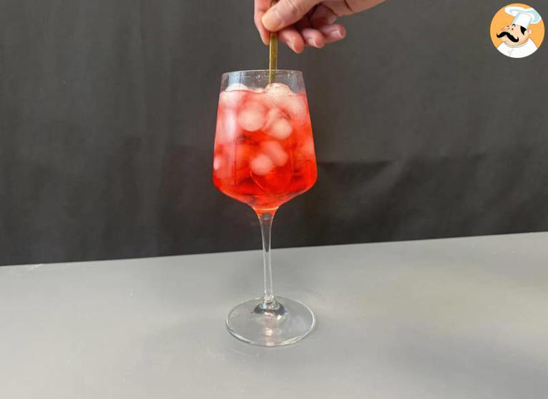 Spritz martini mocktail, a sweet, floral alcohol-free cocktail for ...