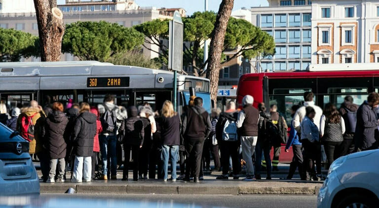 Sciopero 10 gennaio 2025, trasporti a rischio in tutta Italia: dai ...