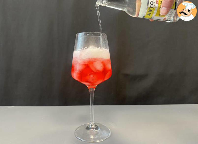 Martini tonic mocktail, the fresh, fruity alcohol-free cocktail!