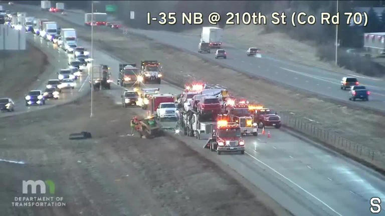 I-35 northbound lanes near Lakeville reopen after multi-vehicle crash Friday morning