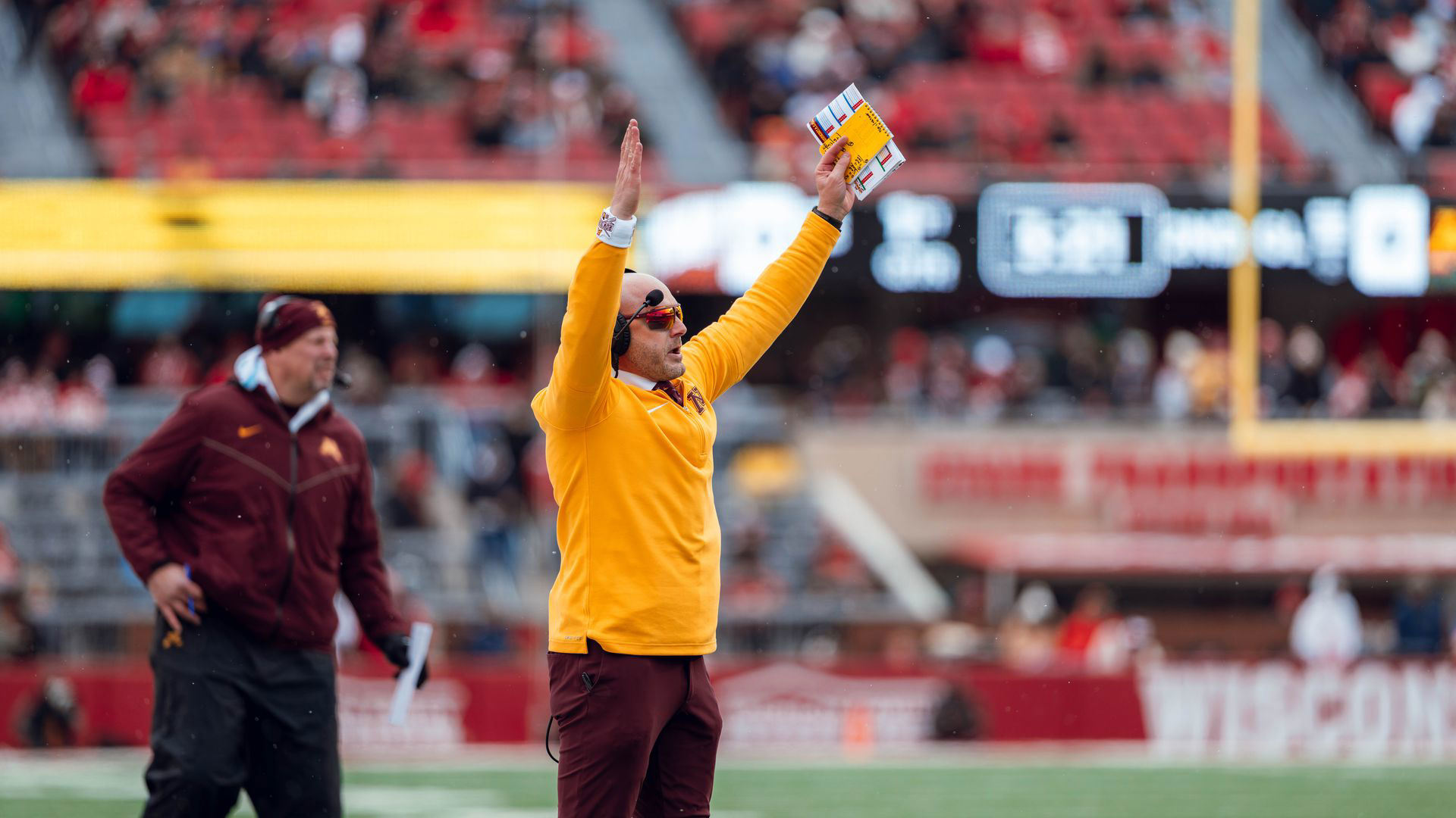 BREAKING! PJ Fleck Rumors: Ski-U-May-o! (Friday Bowl Open Thread) BREAKING! PJ Fleck Rumors: Ski-U-May-o! (Friday Bowl Open Thread)