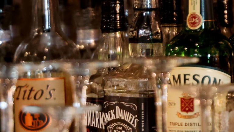 U.S. Surgeon General wants cancer warnings on alcohol