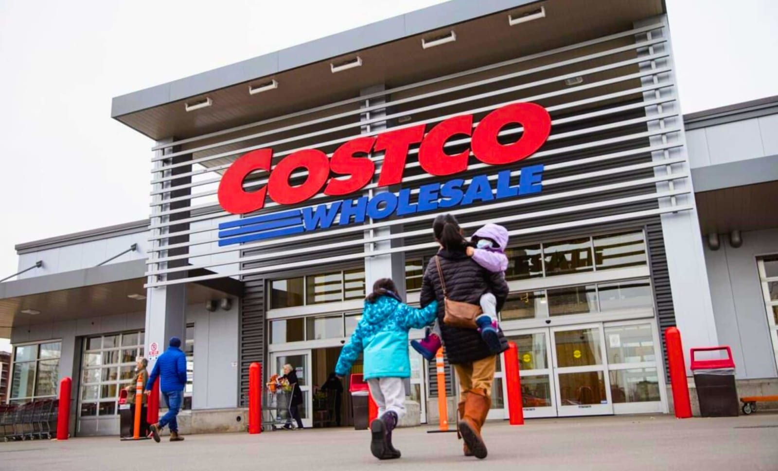 Costco, Aldi, and Sam’s Club Shut Down for New Year’s—Here’s When They ...