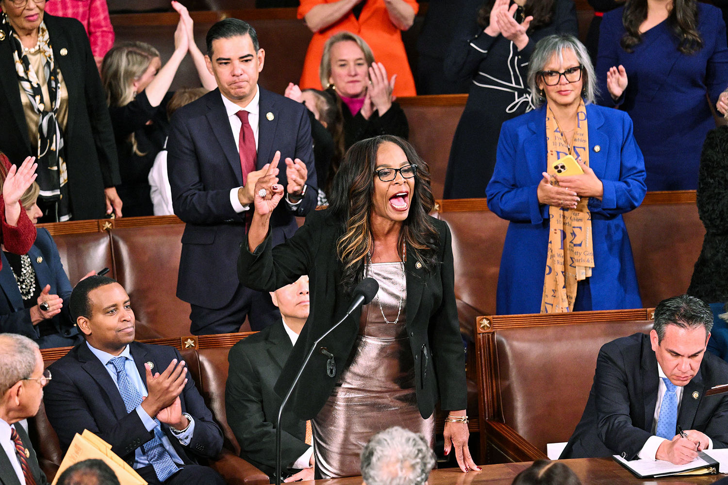Stacey Plaskett’s moment during the House speakership vote makes waves ...