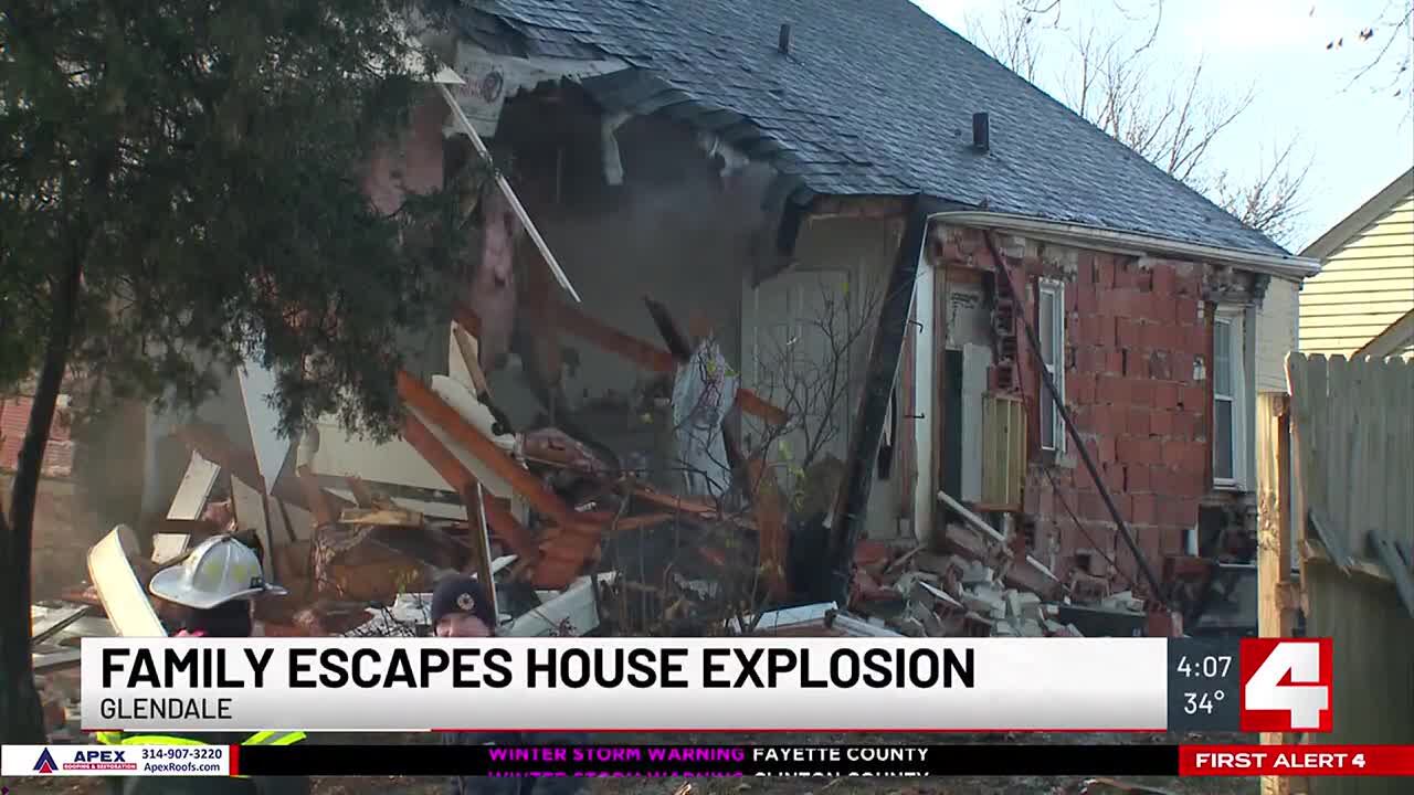 Mother, children escape house explosion in Glendale