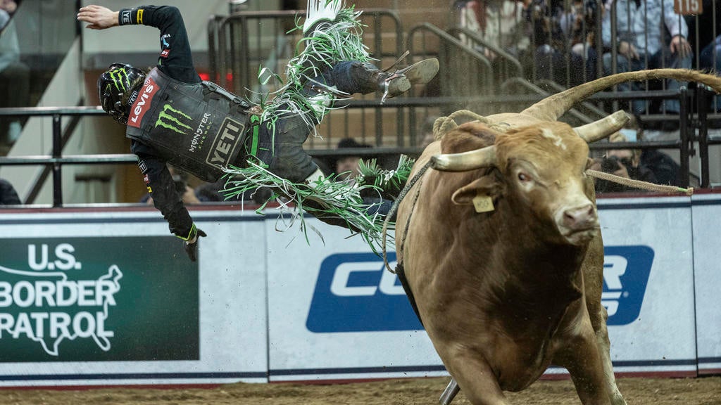 Professional Bull Riders return to Madison Square Garden as country ...
