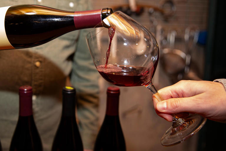 Cancer warning labels on alcohol? It's not that simple.