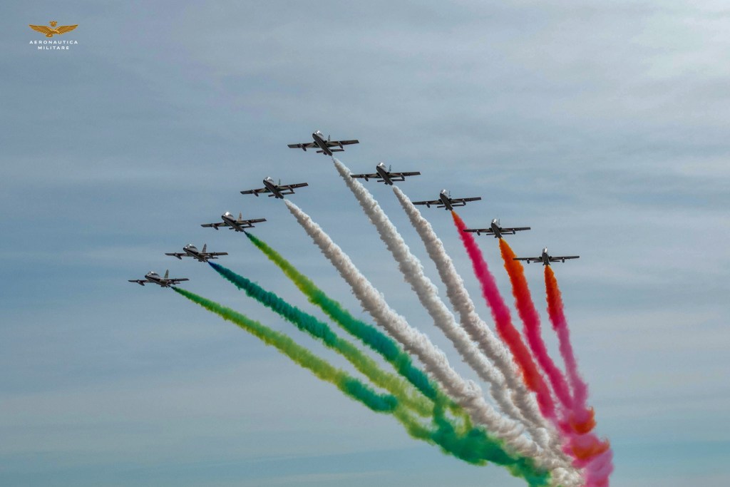 Il giorno delle Frecce Tricolori a Messina, lo show nei cieli dello Stretto