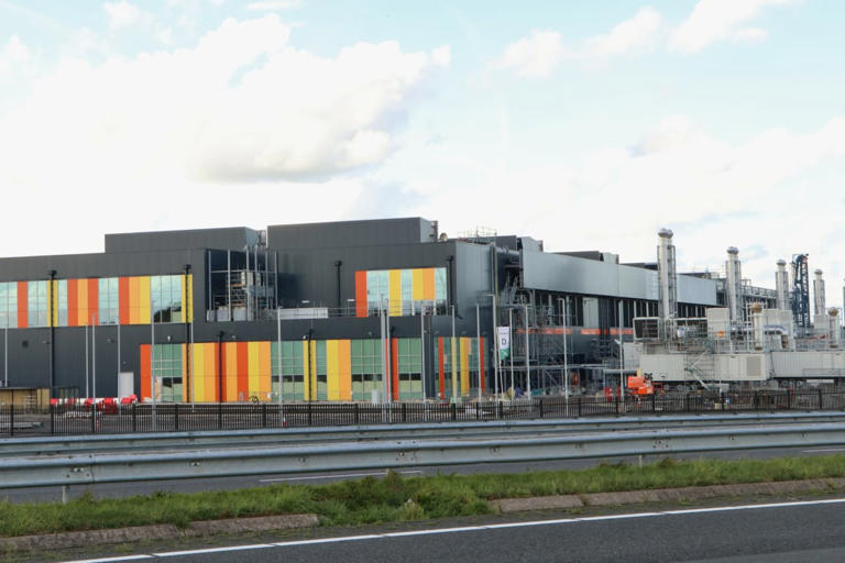 Microsoft Vows to Spend $80 Billion on AI Data Centers This Year