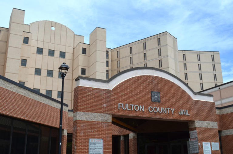 Ben Crump represents inmate who lost legs due to sepsis in Fulton ...