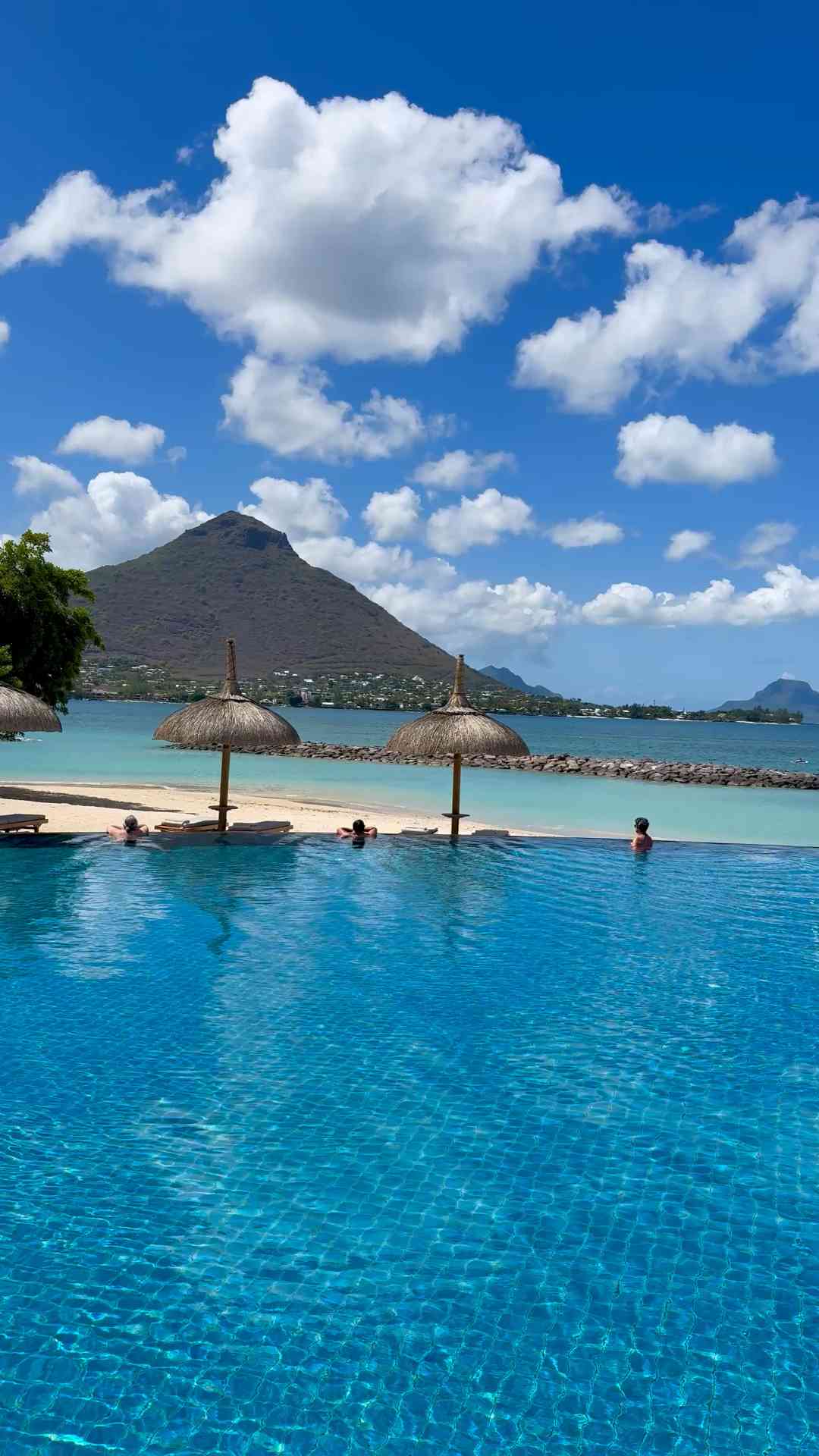 Relaxing Poolside Views with Stunning Ocean Backdrop