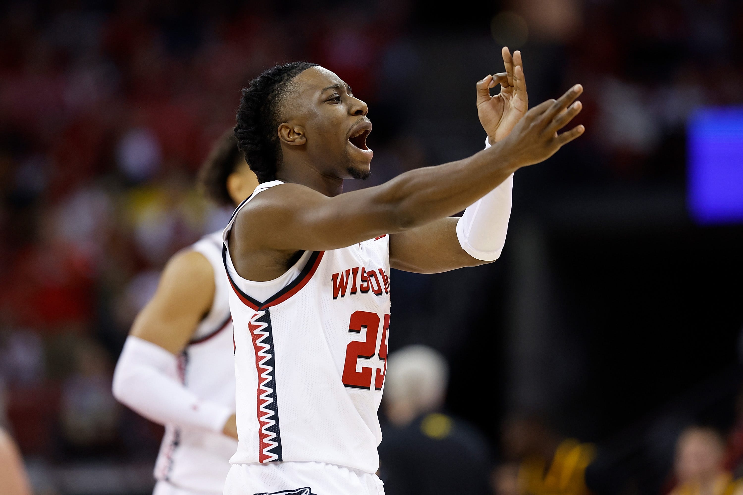 Wisconsin men's basketball cruises past Iowa on record-setting night ...