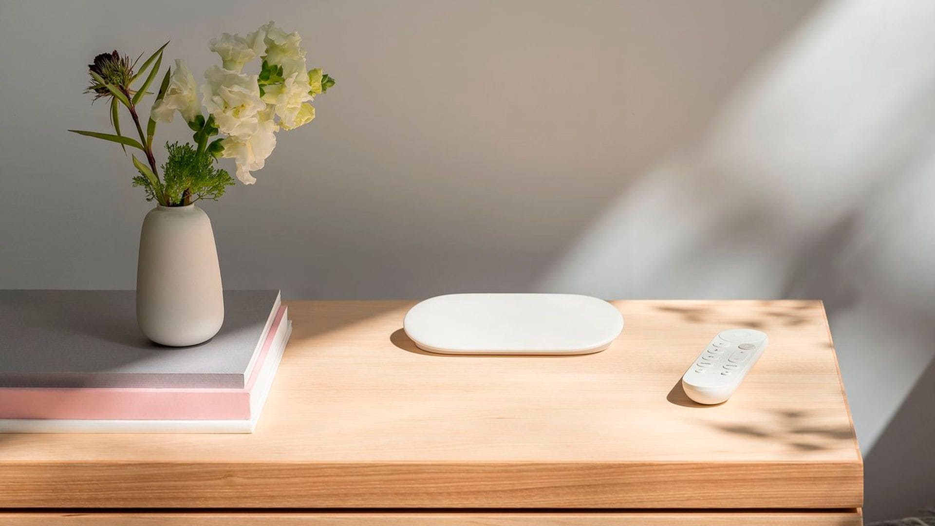 Este aparato de Google es lo que necesitas para convertir tu tele en un ...