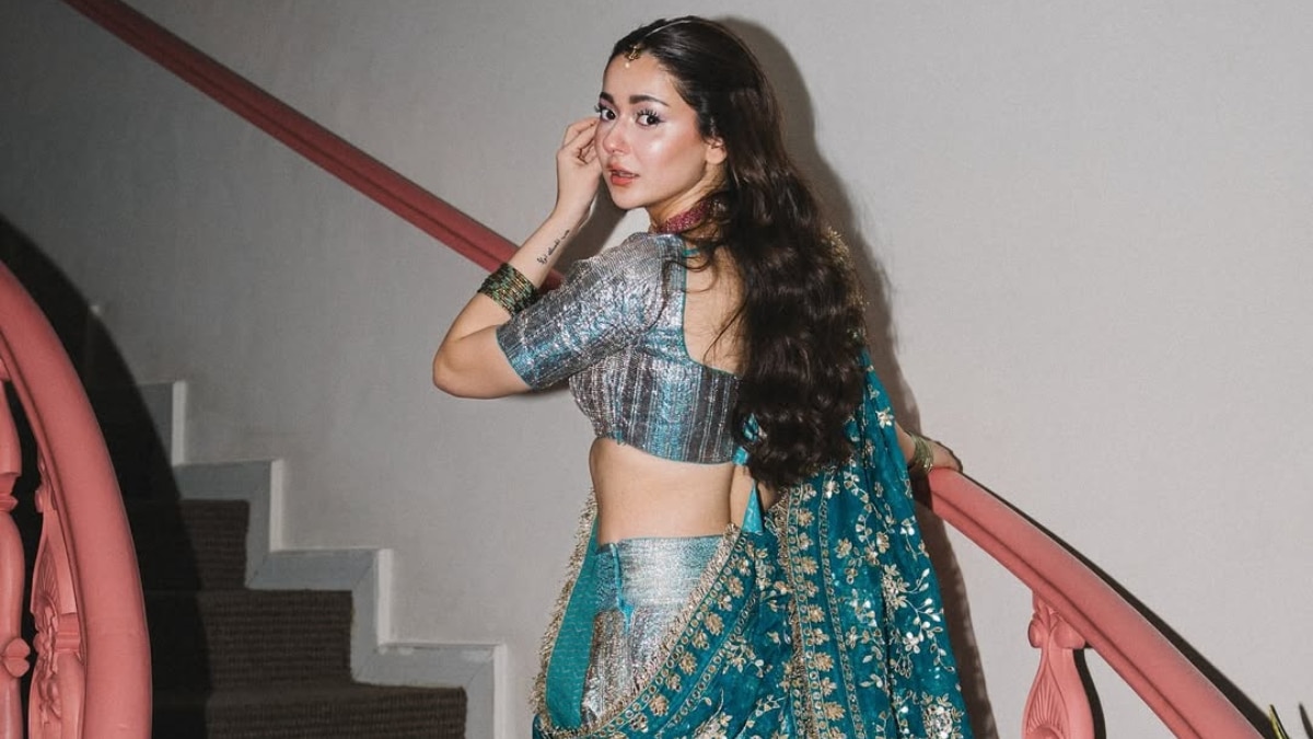 Hania Aamir Sets The Internet Ablaze With Her Bollywood Dance Moves At A Friend's Wedding, Goes ...