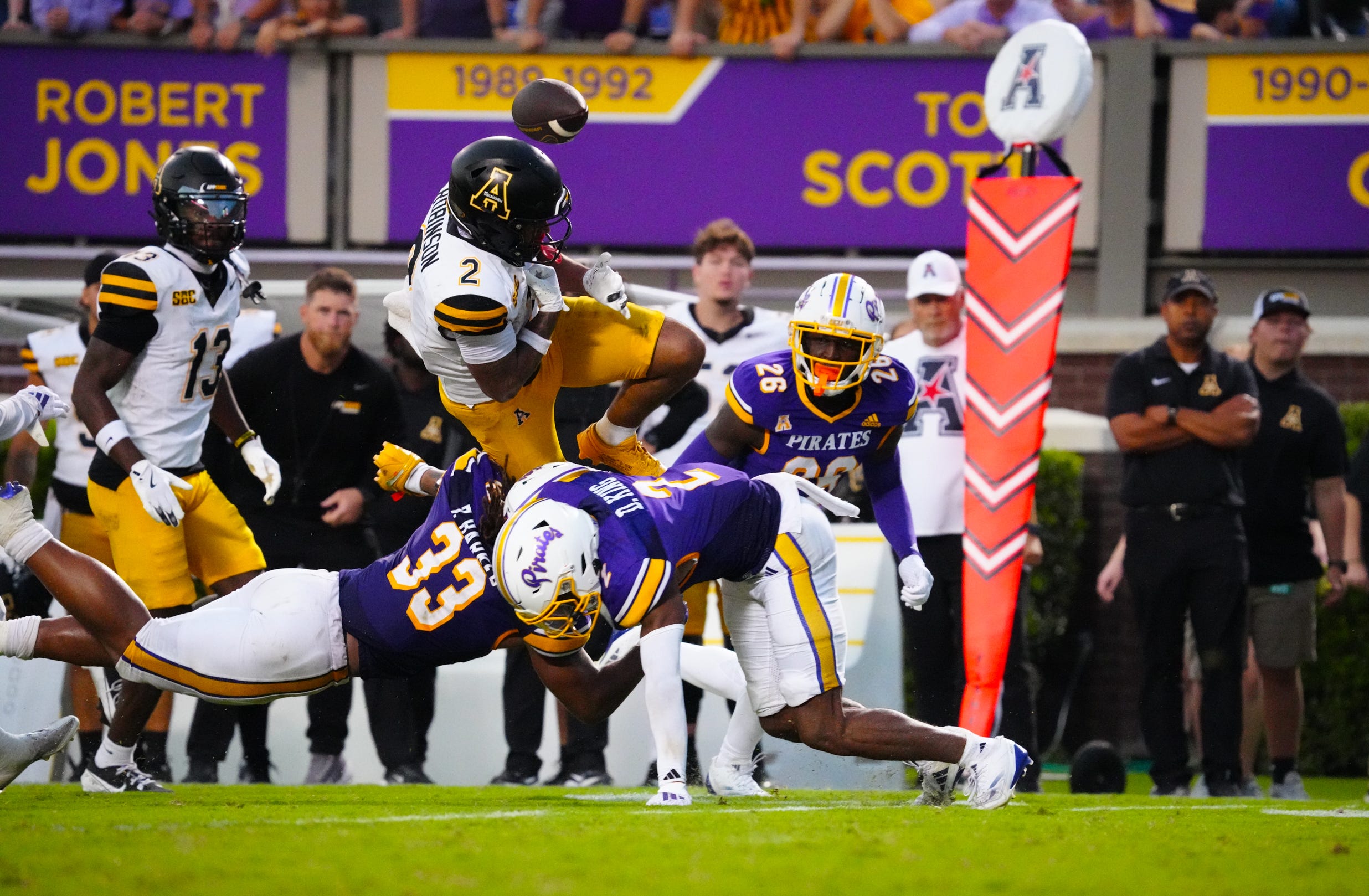 Score, live updates for ECU football vs. Pittsburgh in the Military Bowl