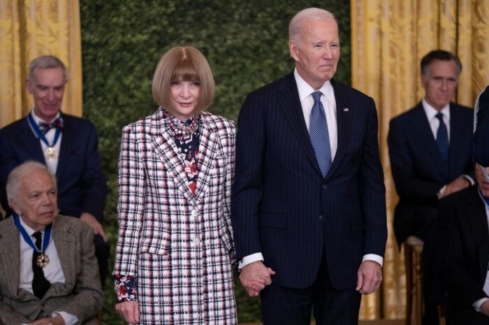 Biden condecora a Jane Goodall, Hillary Clinton, ‘Magic’, Messi, Bono y ...