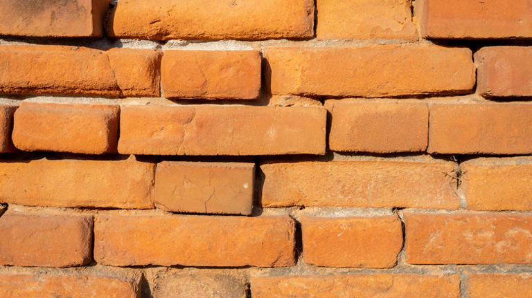 Prevent Bulging Brick Wall Damage With These Reliable Reinforcement Tips
