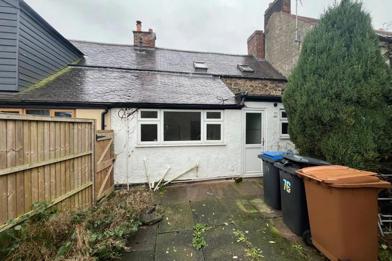 'Desirable' village cottage in need of modernisation sells at auction