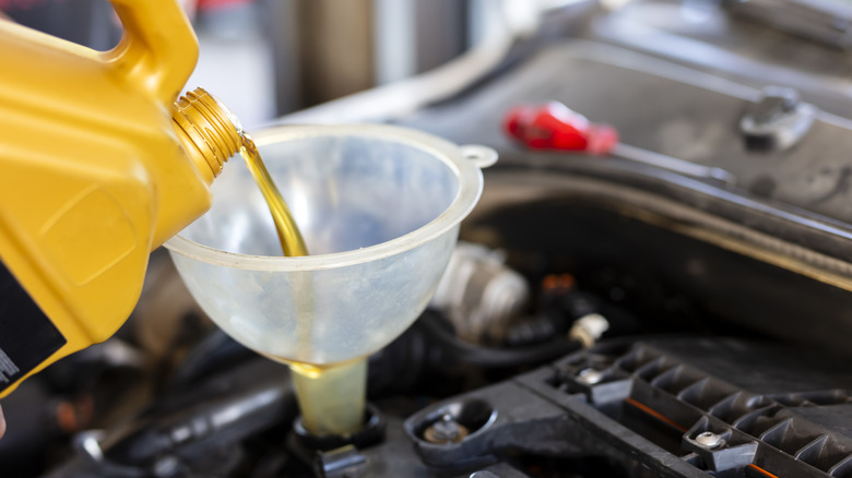 Synthetic Vs. Conventional Engine Oil Explained (And Which To Choose ...