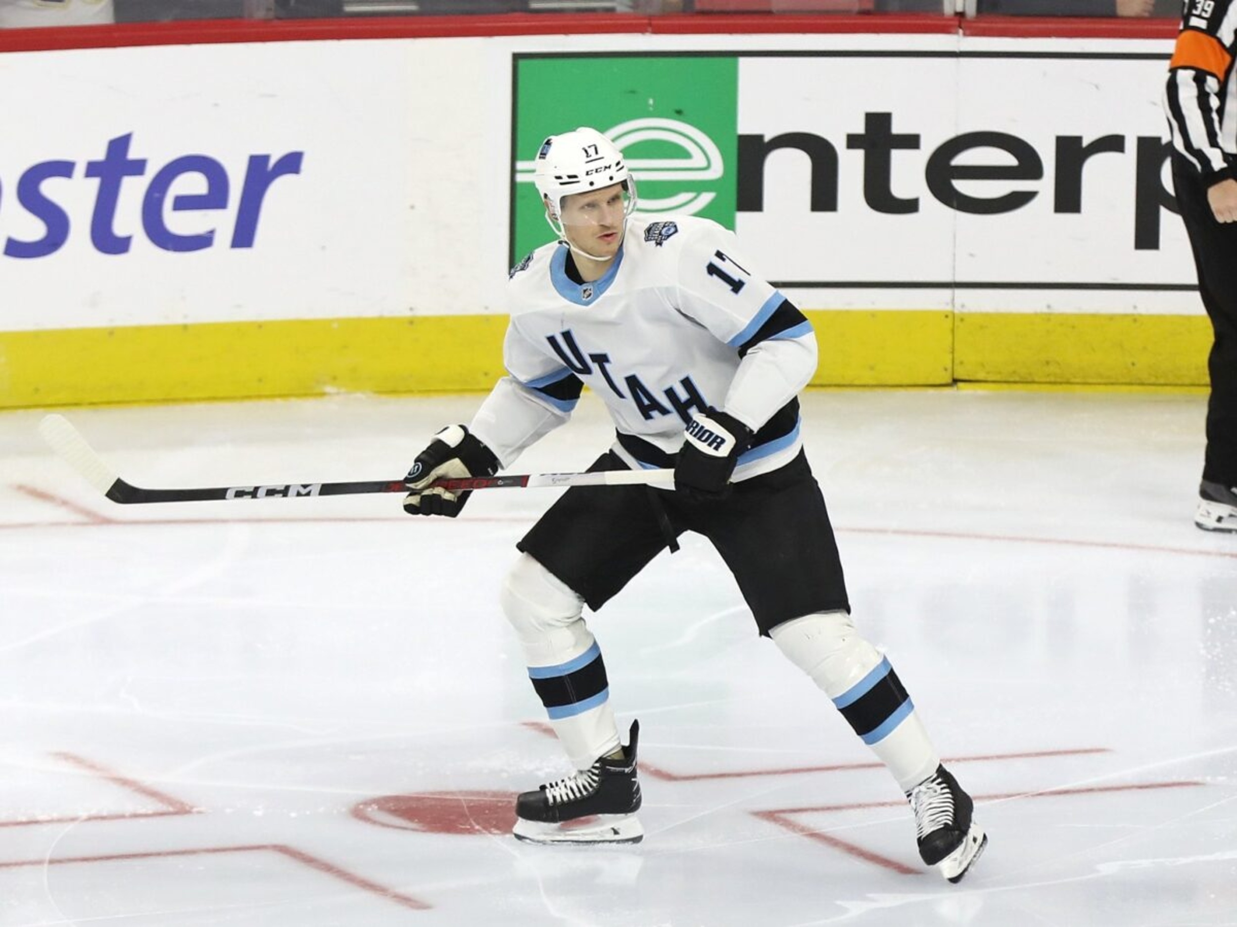 3 Western Conference Centre Trade Targets for the Maple Leafs