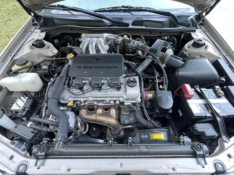 2001 Toyota Camry on Bring a Trailer Is Peak Camry